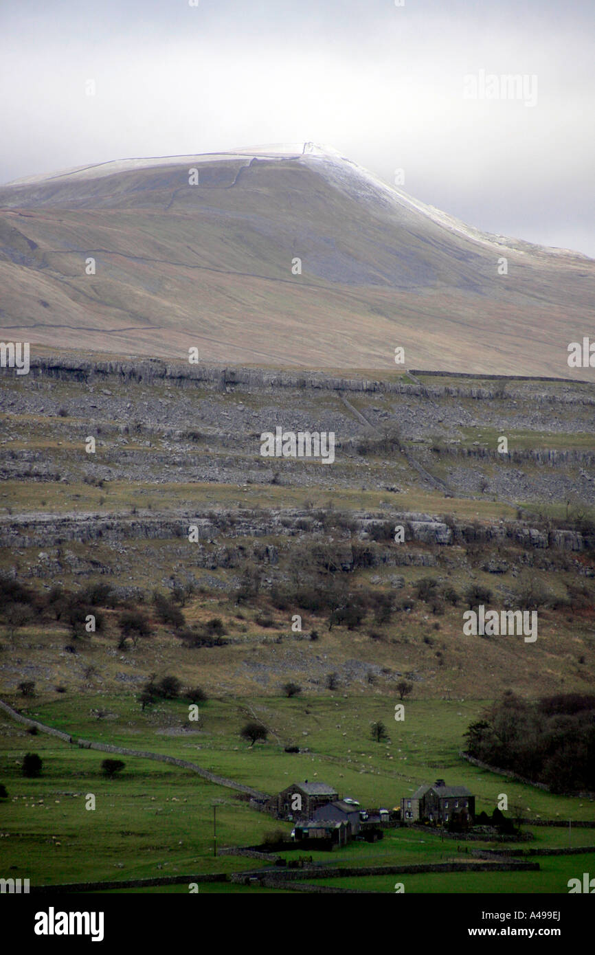 Climbing whernside hi-res stock photography and images - Alamy
