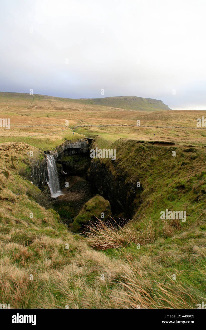 Hull Pot, Yorkshire Dales Stock Photo - Alamy