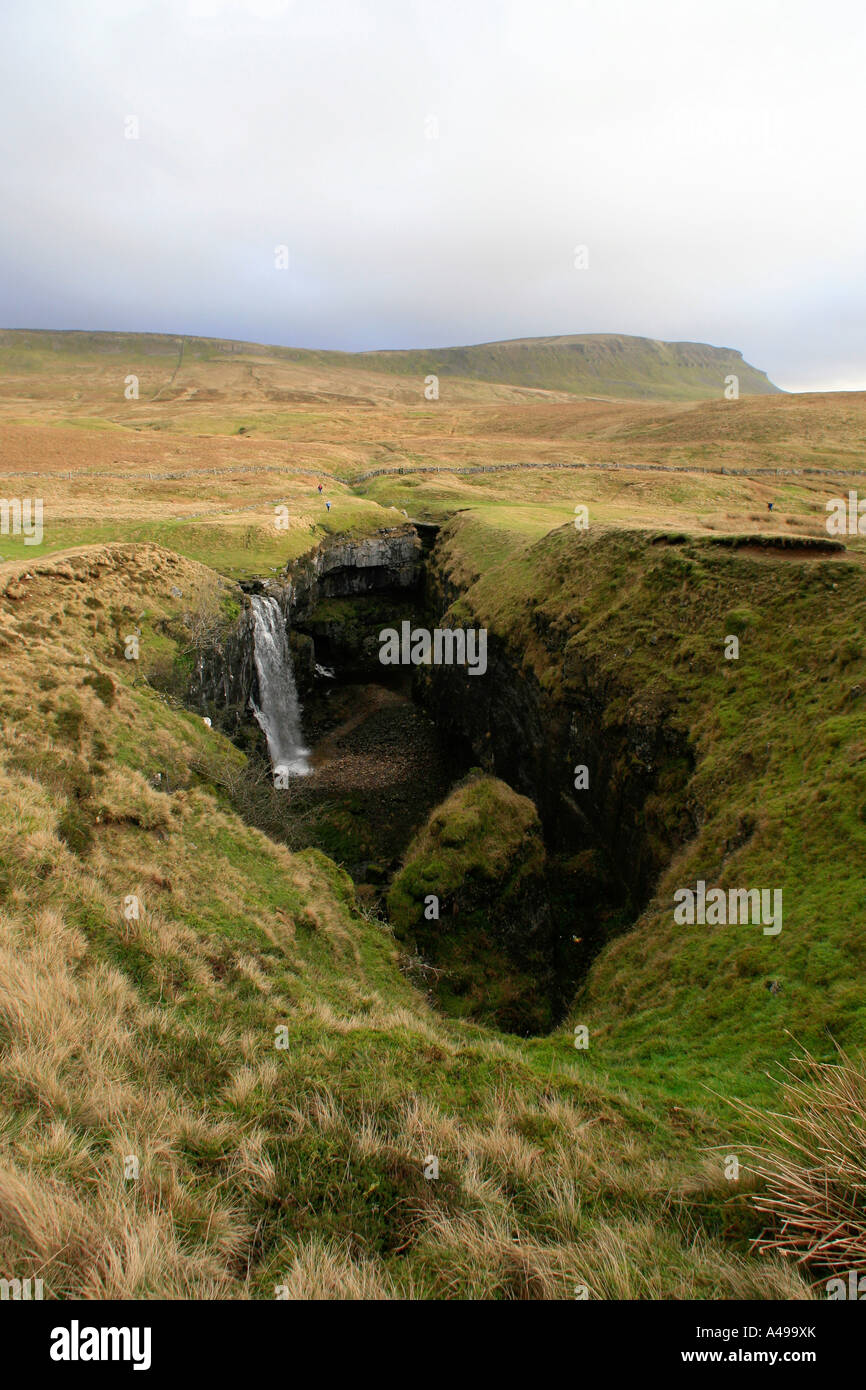 Hull Pot, Yorkshire Dales Stock Photo - Alamy