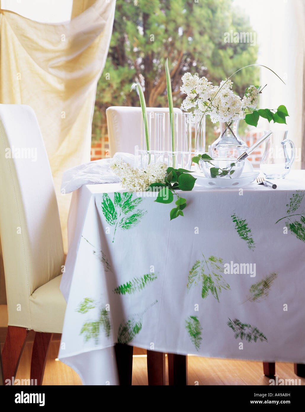 Empty chairs in a dining room Stock Photo - Alamy