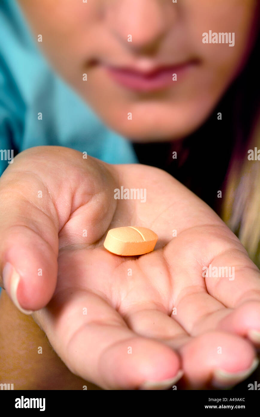 Caplet single dose hi-res stock photography and images - Alamy