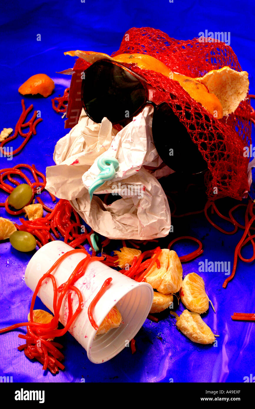 Plastic food wrapper rubbish hi-res stock photography and images - Alamy