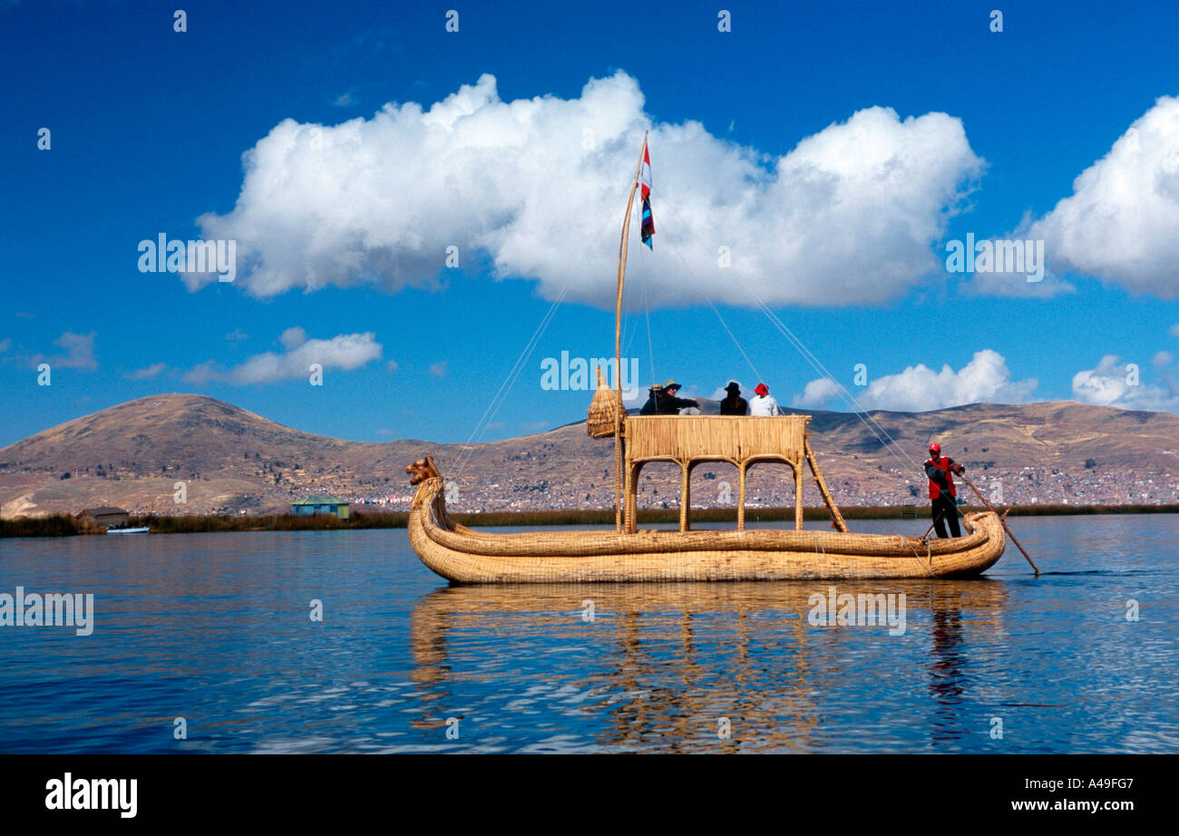 Uru boat hi-res stock photography and images - Alamy