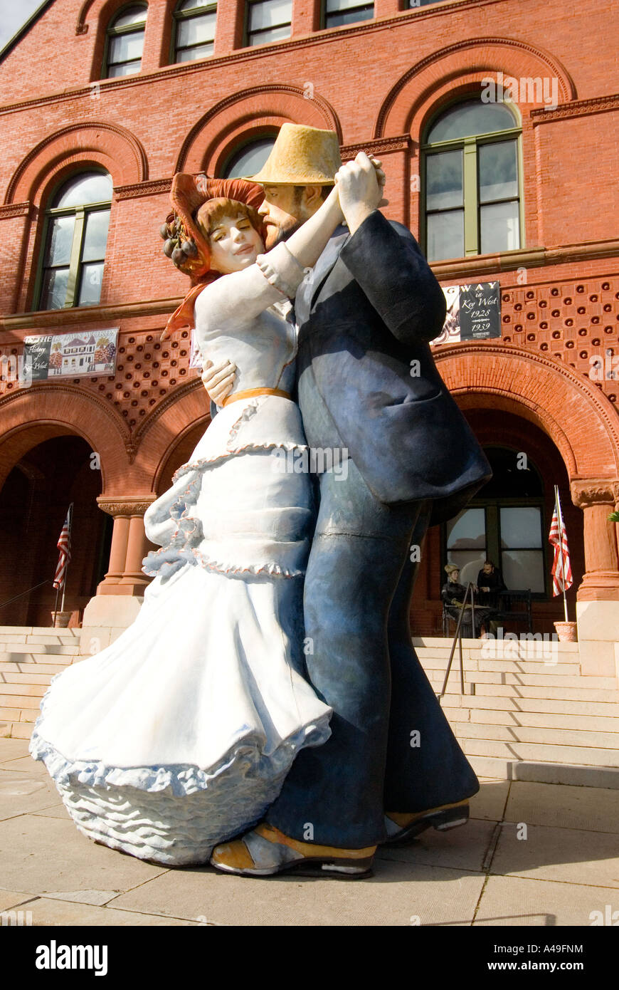 Statue couple key west hi-res stock photography and images - Alamy