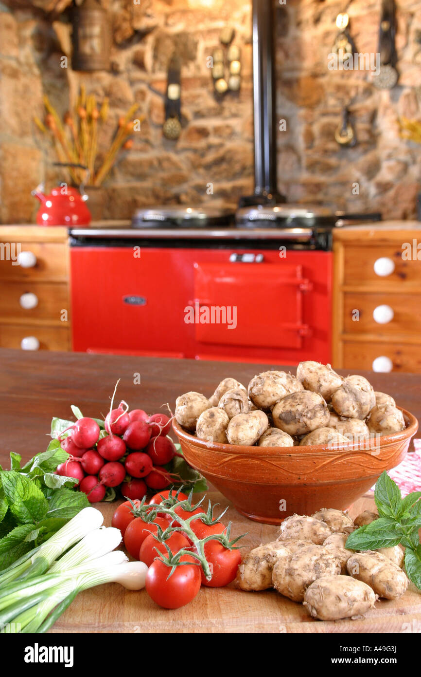 Traditional Farmhouse Kitchen Stock Photo - Alamy