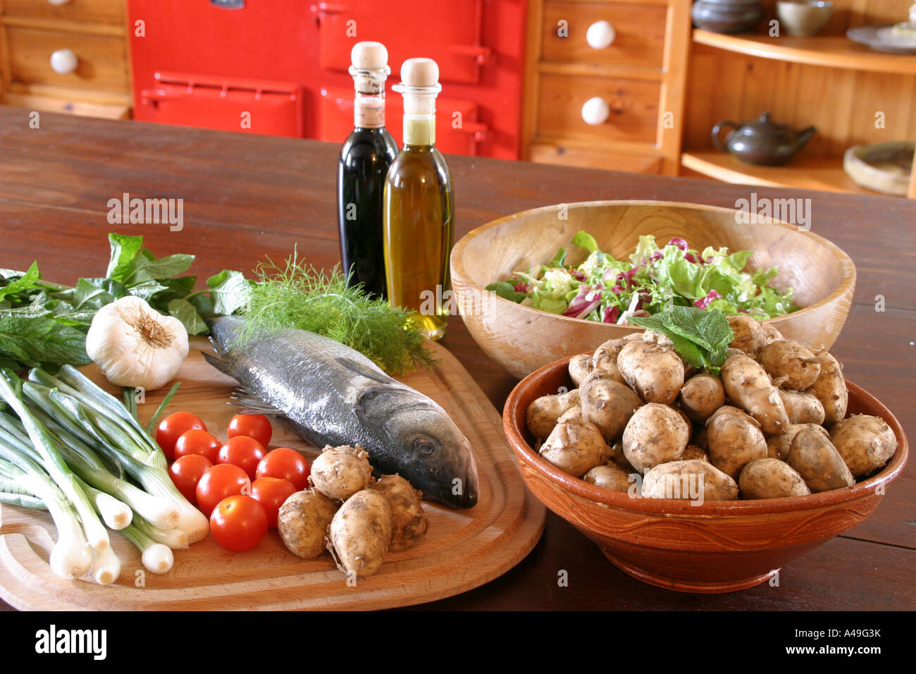 Traditional Farmhouse Kitchen Stock Photo - Alamy
