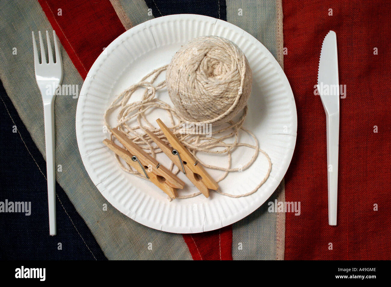 paper plate dinner setting with string and clothes pegs on union jack ...