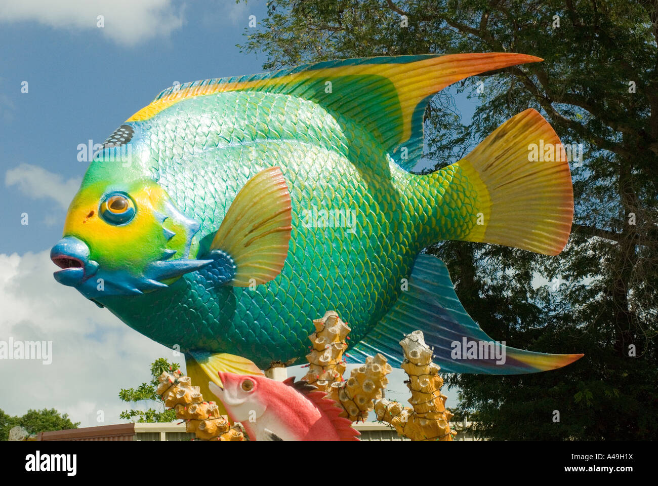 USA Florida Keys Sign depicting colorful Tropical fish Middle Keys ...