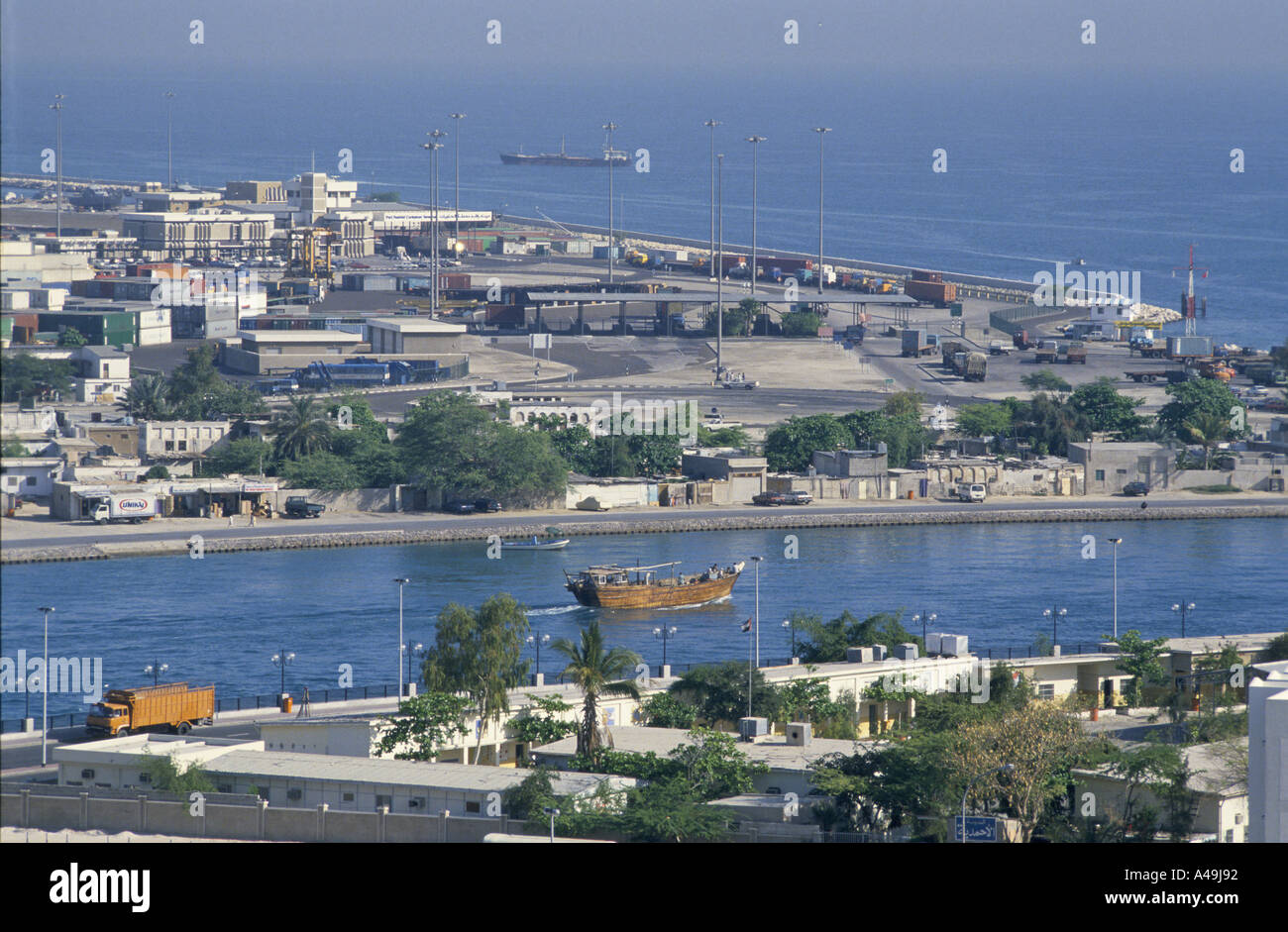 Dubai United Arab Emirates 1990 High Resolution Stock Photography and ...