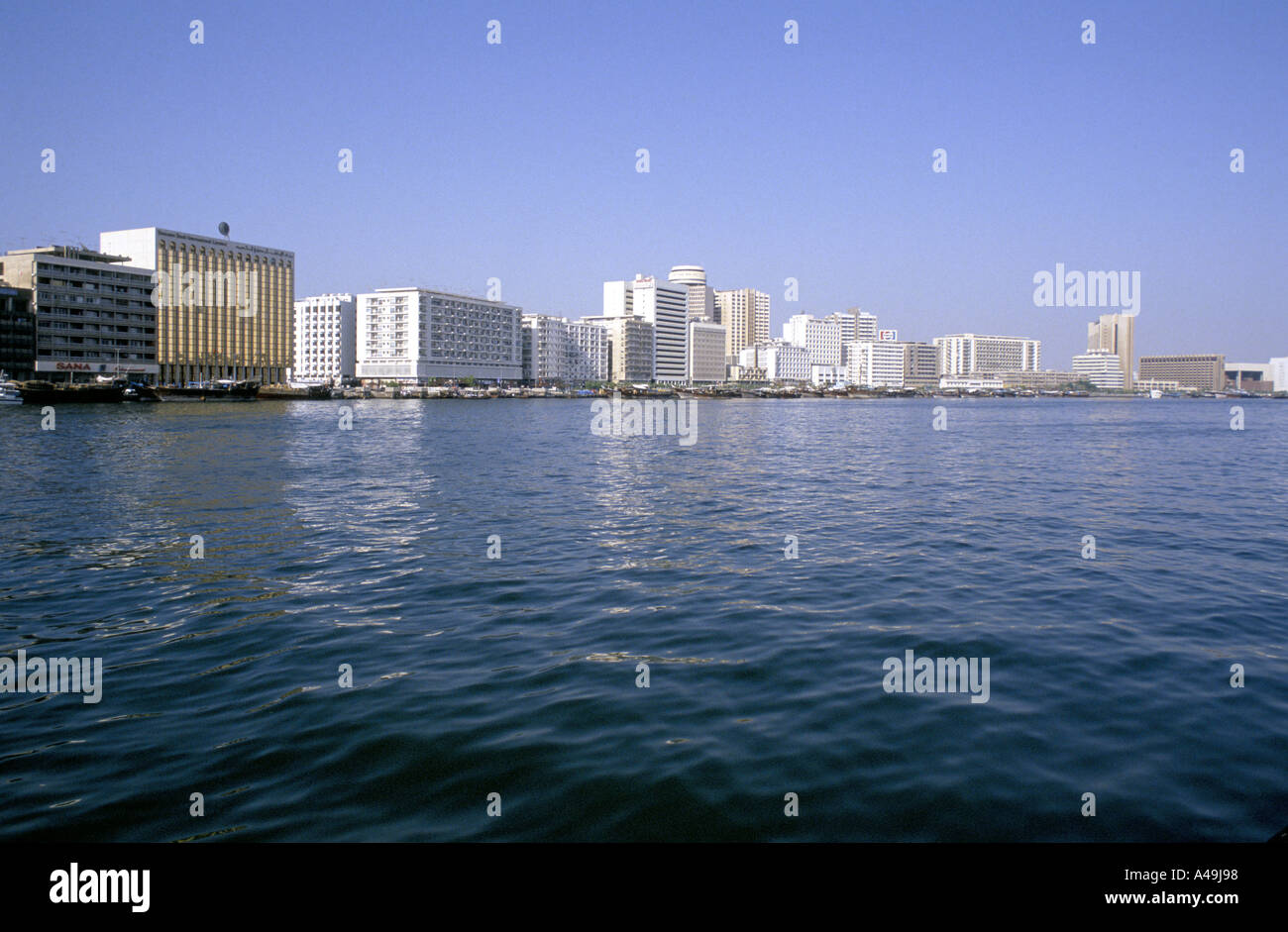Dubai United Arab Emirates 1990 High Resolution Stock Photography and ...
