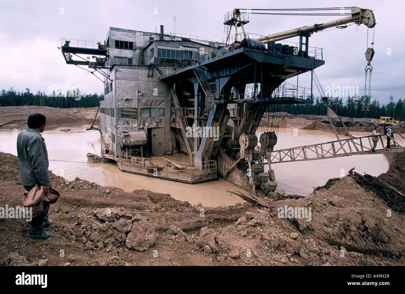 amur river russia dredge goldmining machine five storeys high in ...