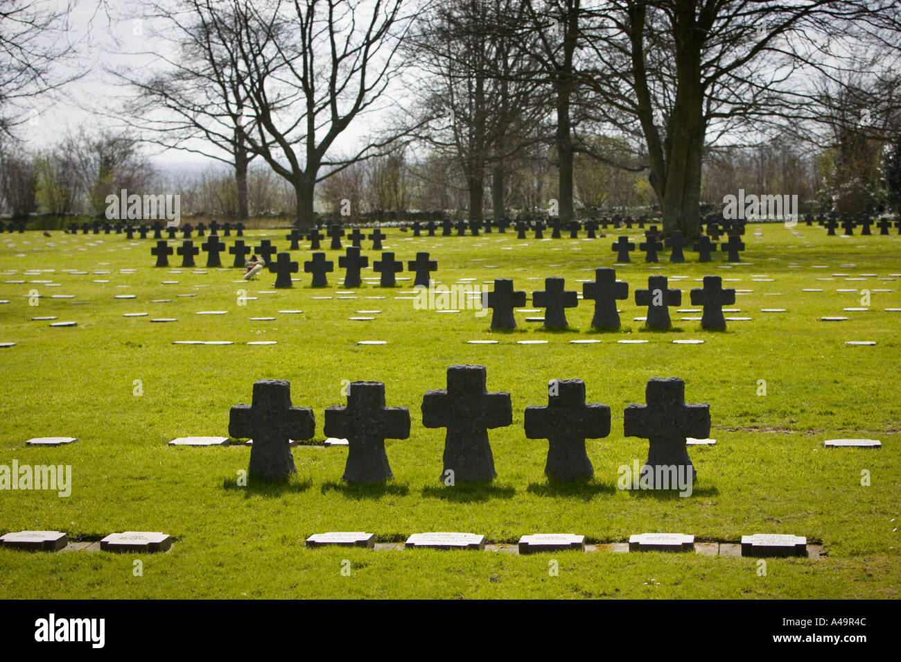Ww2 military cemetery hi-res stock photography and images - Alamy
