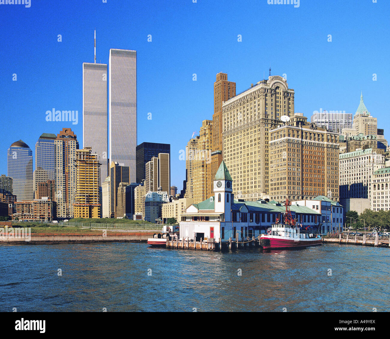 Manhattan Island from the Hudson River with World Trade Center, USA ...