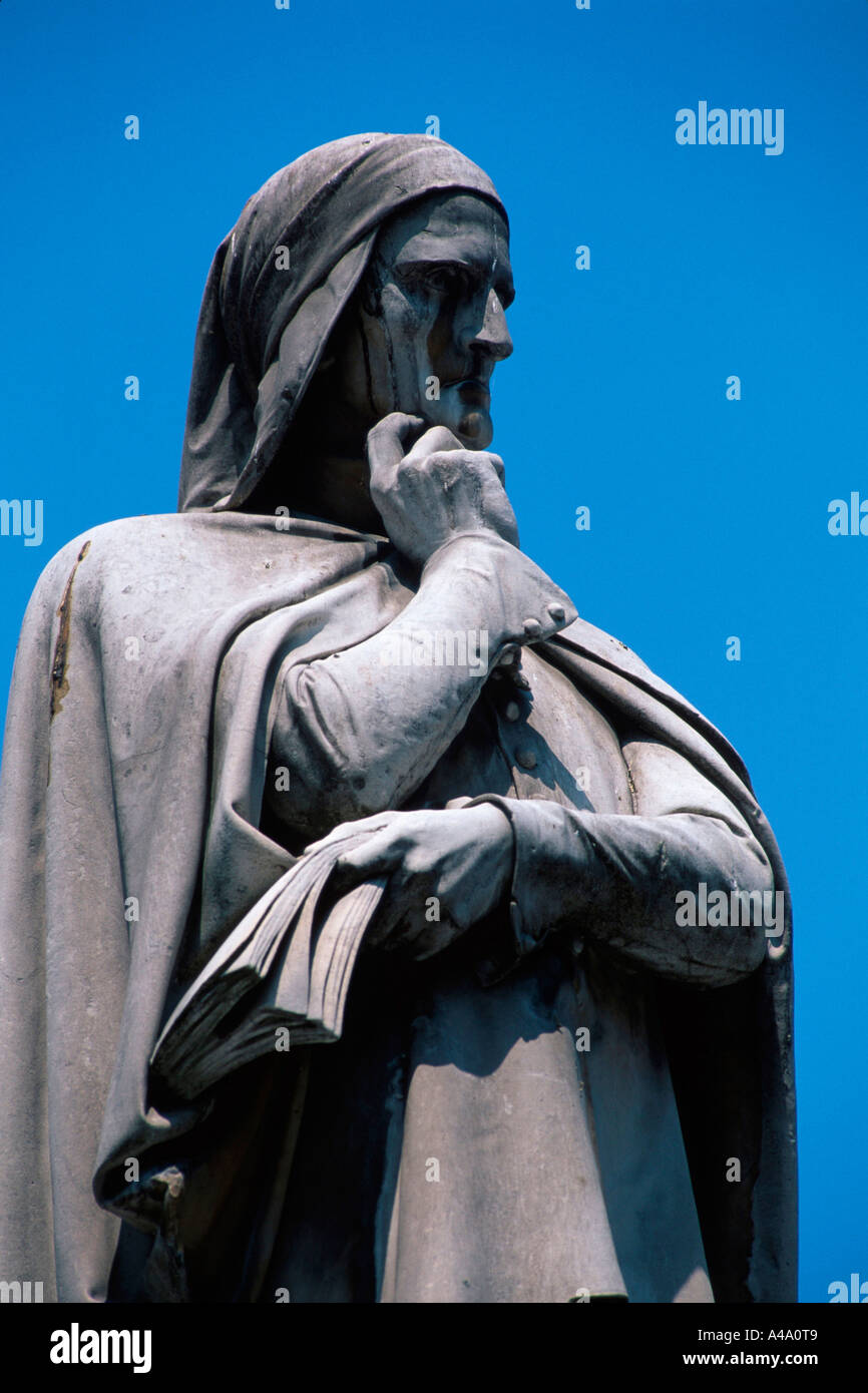 Dante statue / Verona Stock Photo - Alamy