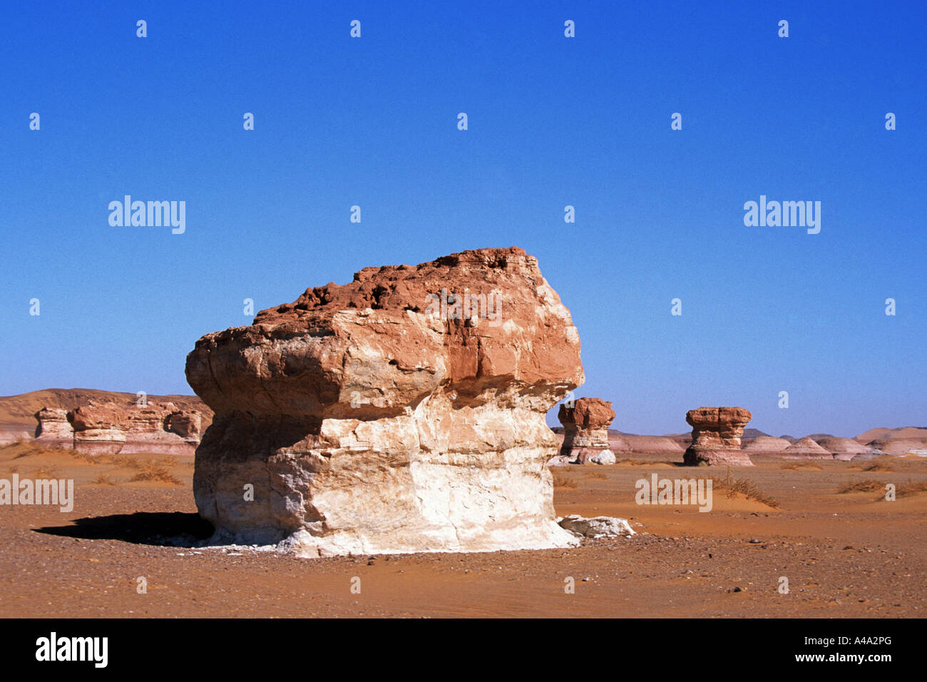 rocks in the desert Sahara, Mali Stock Photo - Alamy