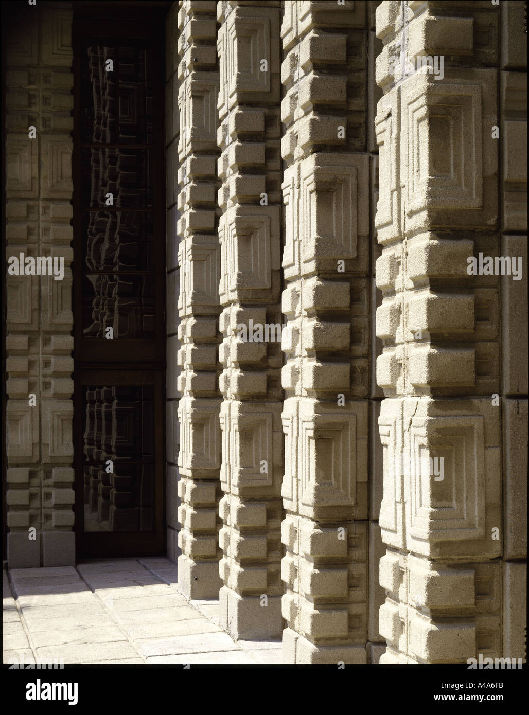Storer house frank lloyd wright hi-res stock photography and images - Alamy
