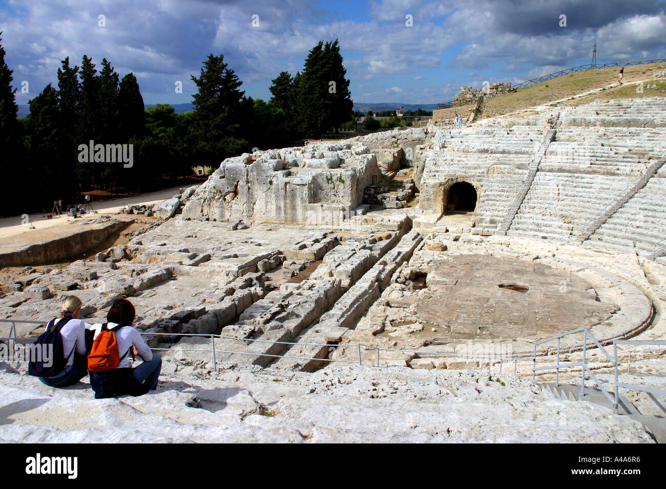 Greek amphitheatre 5th century hi-res stock photography and images - Alamy