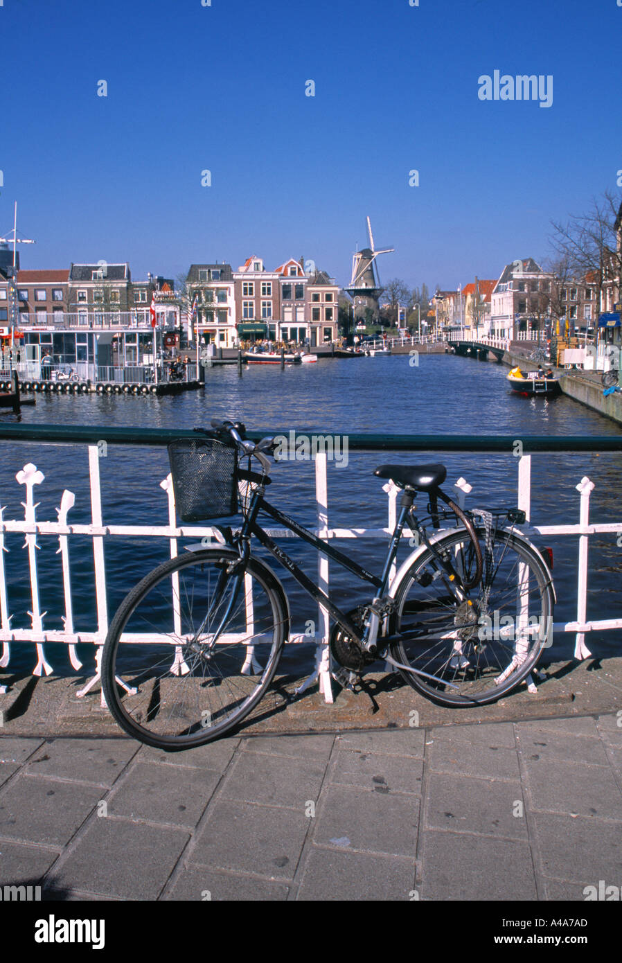 Zuid holl hi-res stock photography and images - Alamy