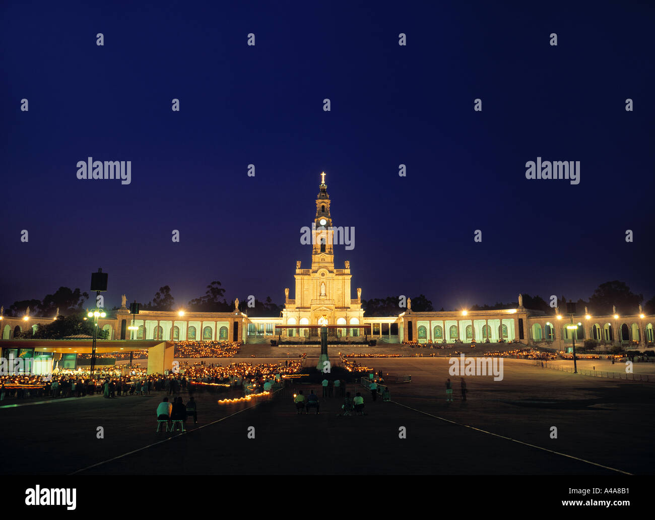 Fatima portugal night hi-res stock photography and images - Alamy