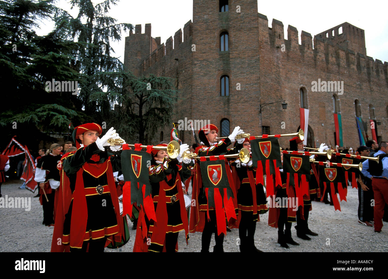 The parade preceedeng the palio Montagnana Veneto Italy Stock Photo - Alamy