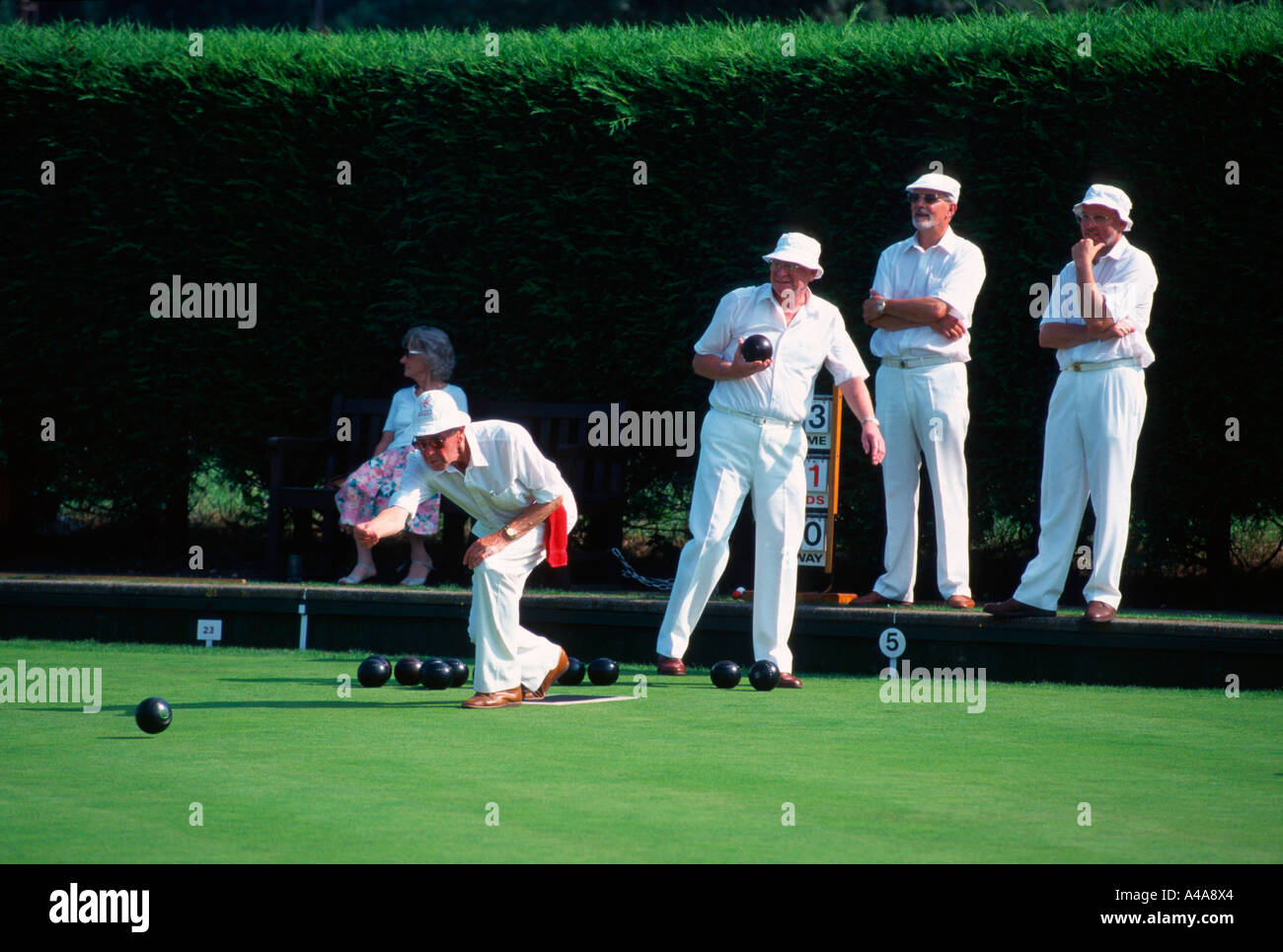 Men Bowling High Resolution Stock Photography and Images - Alamy