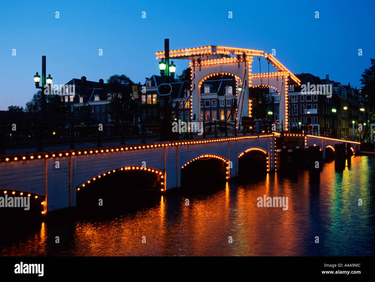 Draw bridge magere brug hi-res stock photography and images - Alamy