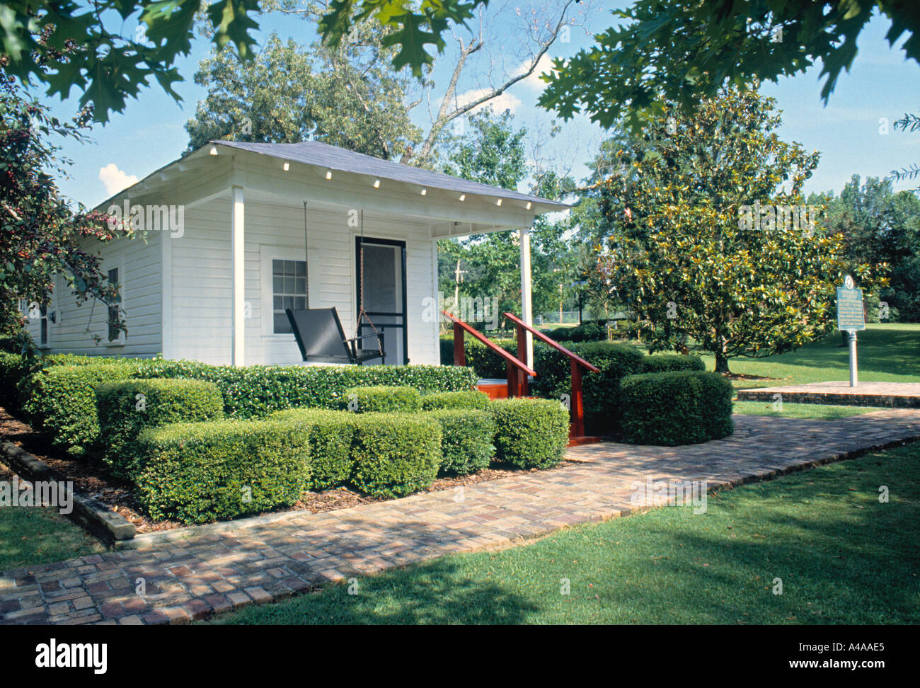 Tupelo elvis home hi-res stock photography and images - Alamy