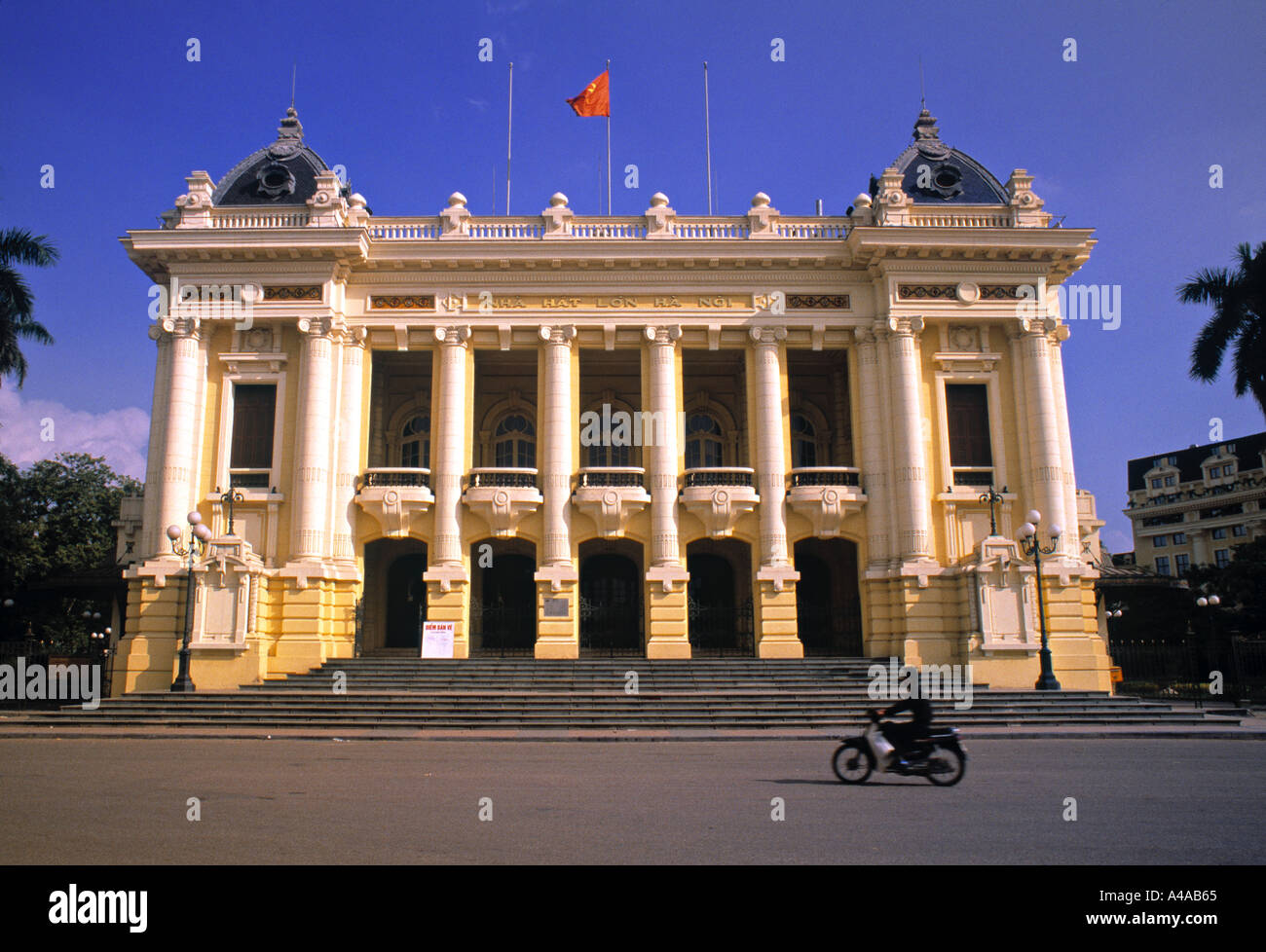 Opera House, Hanoi, Vietnam Stock Photo - Alamy