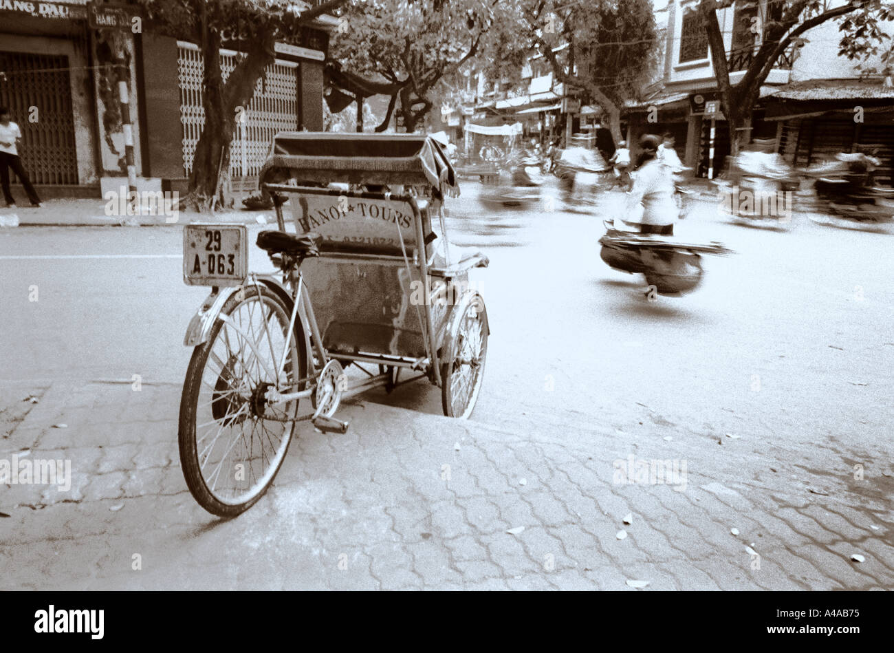 Rickshaw, Old Hanoi, Hanoi, Vietnam Stock Photo - Alamy