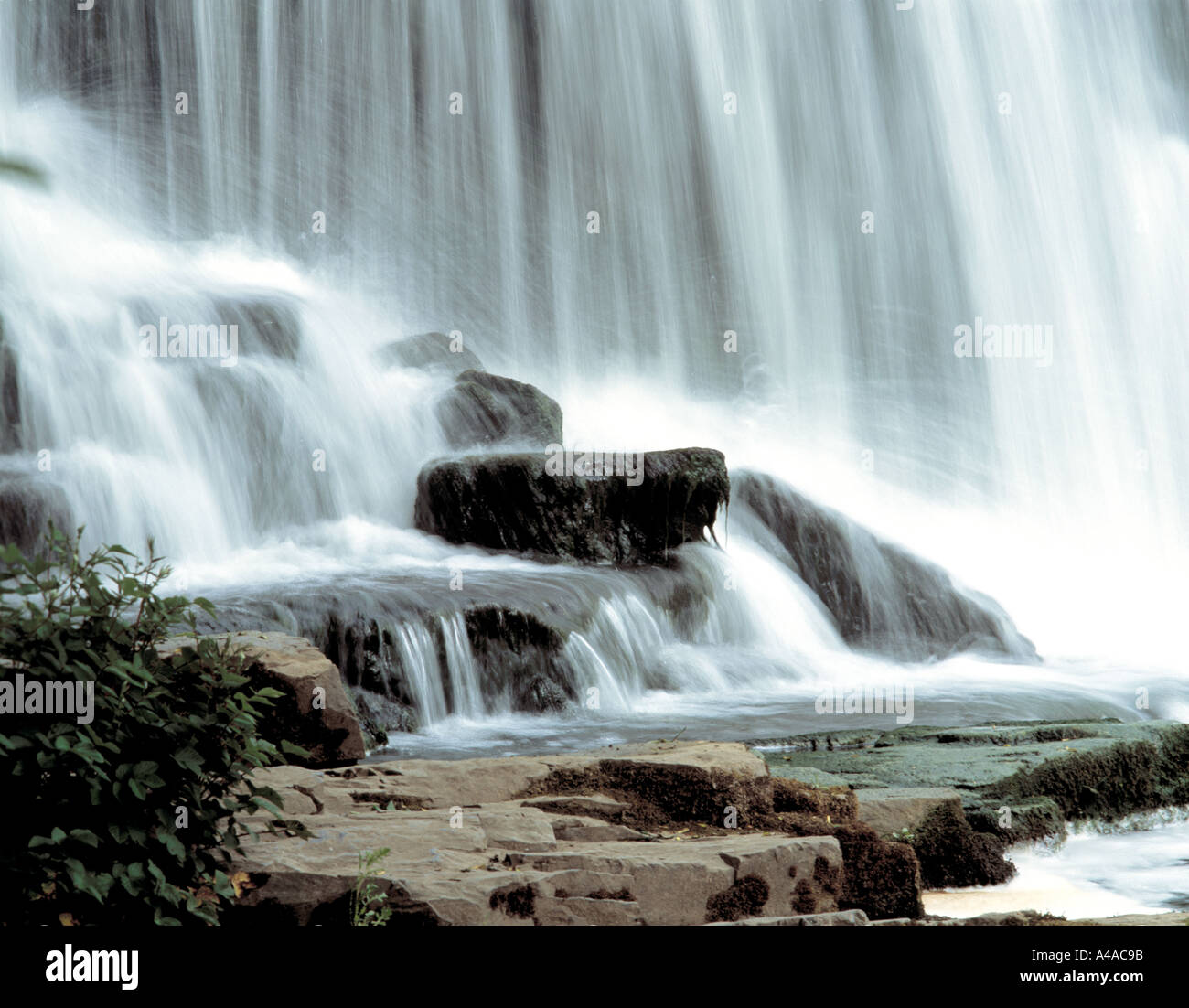 Cascade monsal dale hi-res stock photography and images - Alamy