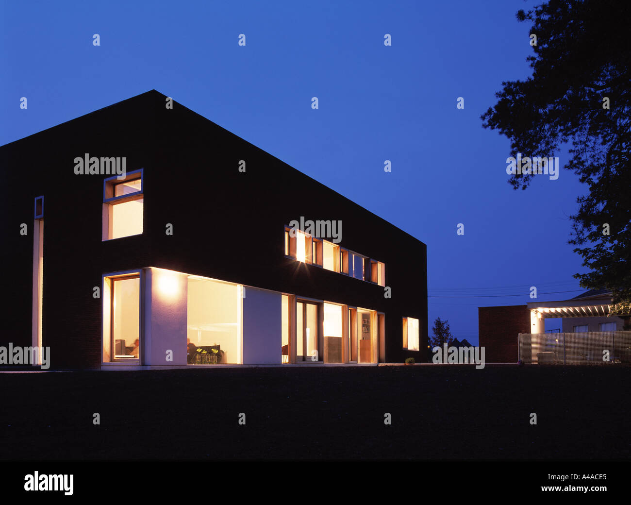 private housing designed by Pascal François architects Aalst Belgium ...