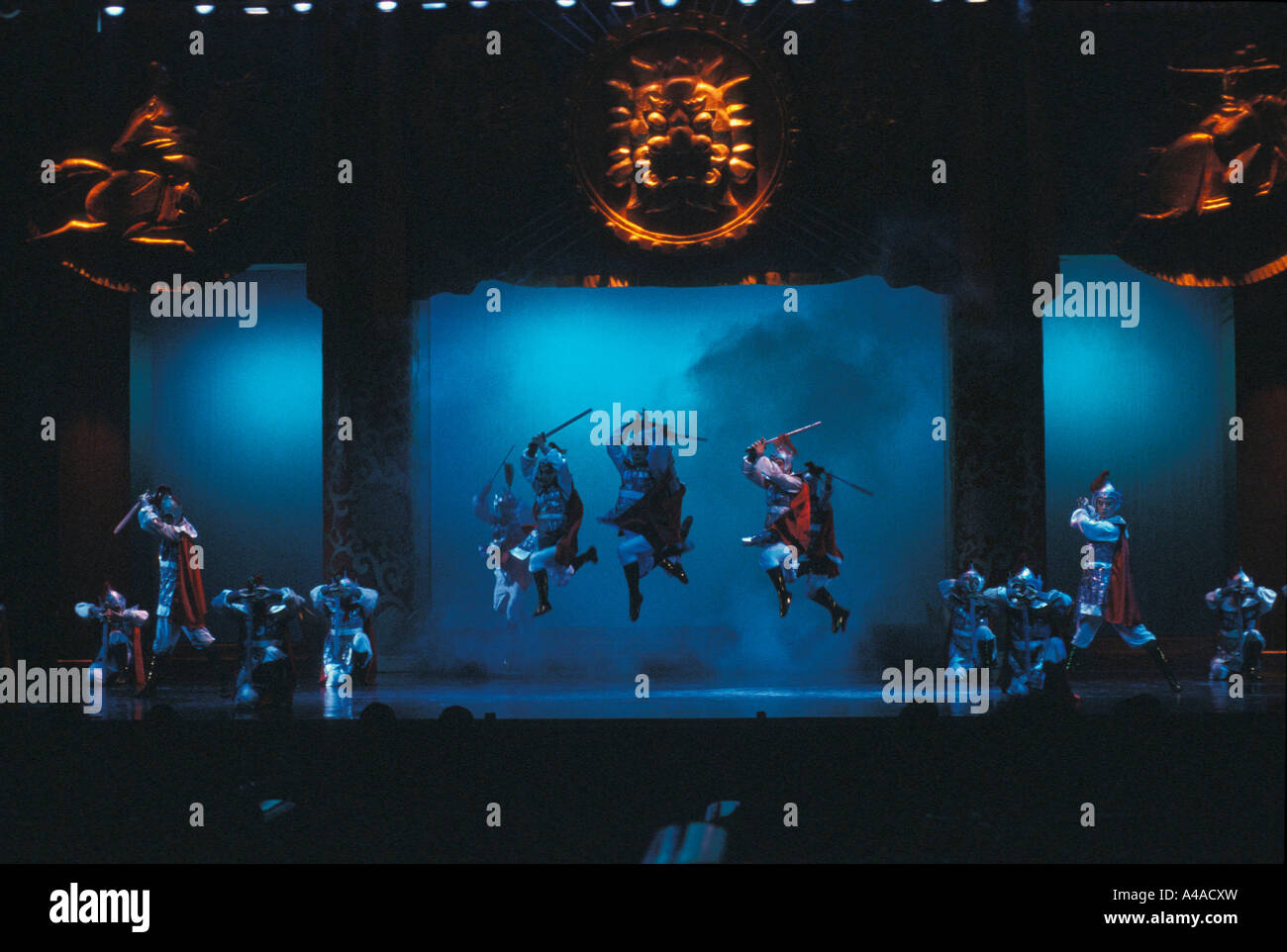Tang dynasty dance hi-res stock photography and images - Alamy