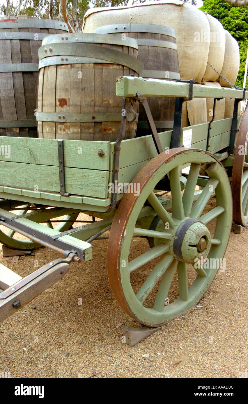 old horse drawn wagon Stock Photo - Alamy