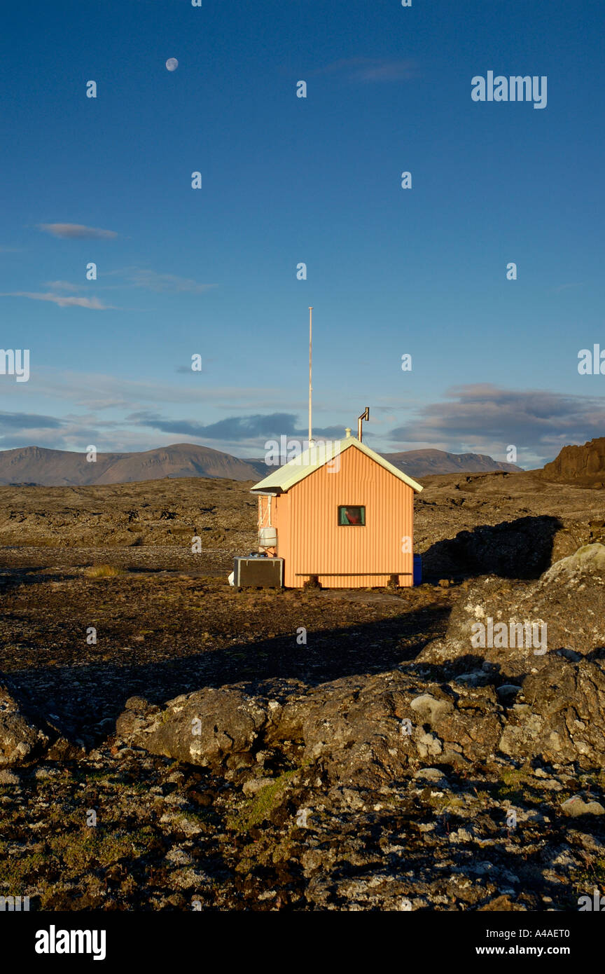 Iceland refuge hut hi-res stock photography and images - Alamy