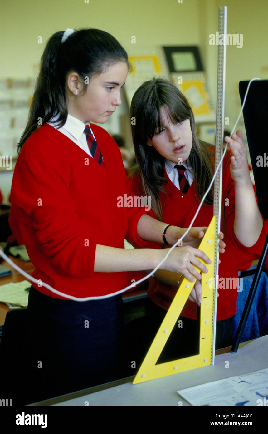 Secondary school maths lesson hi-res stock photography and images - Alamy