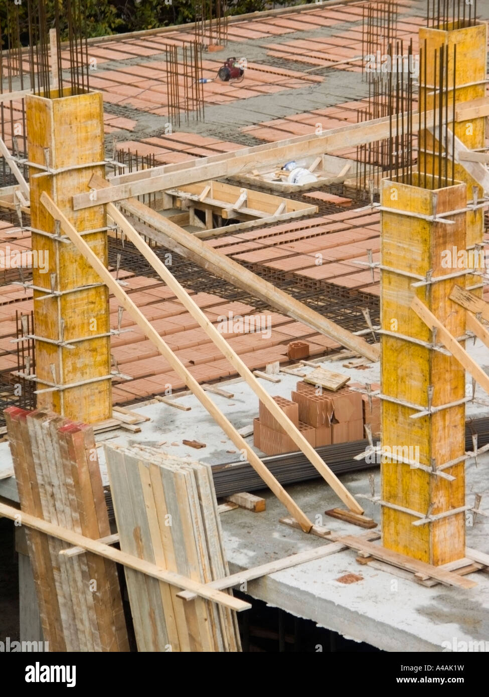 Bulding construction site, concrete Stock Photo - Alamy