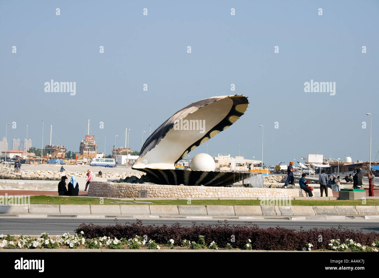 Remembering the traditional pearl diving in the center of a roundabout ...