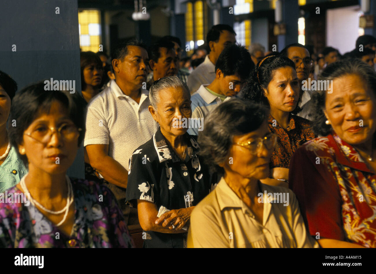 saviour of lost souls father shay cullen giving sunday mass philippines ...