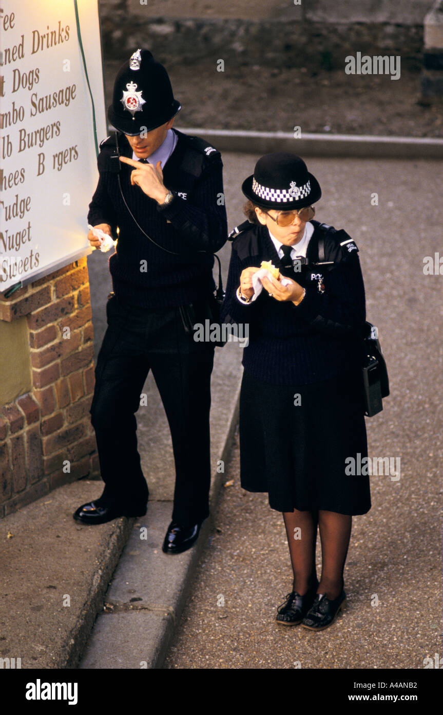 police eat snack at concert rochester Stock Photo - Alamy