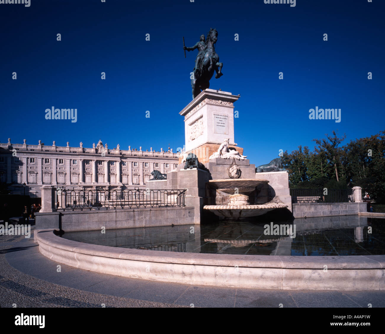 Felipe IV Statue and the Royal Palace (Palacio Real) Madrid Spain Stock ...