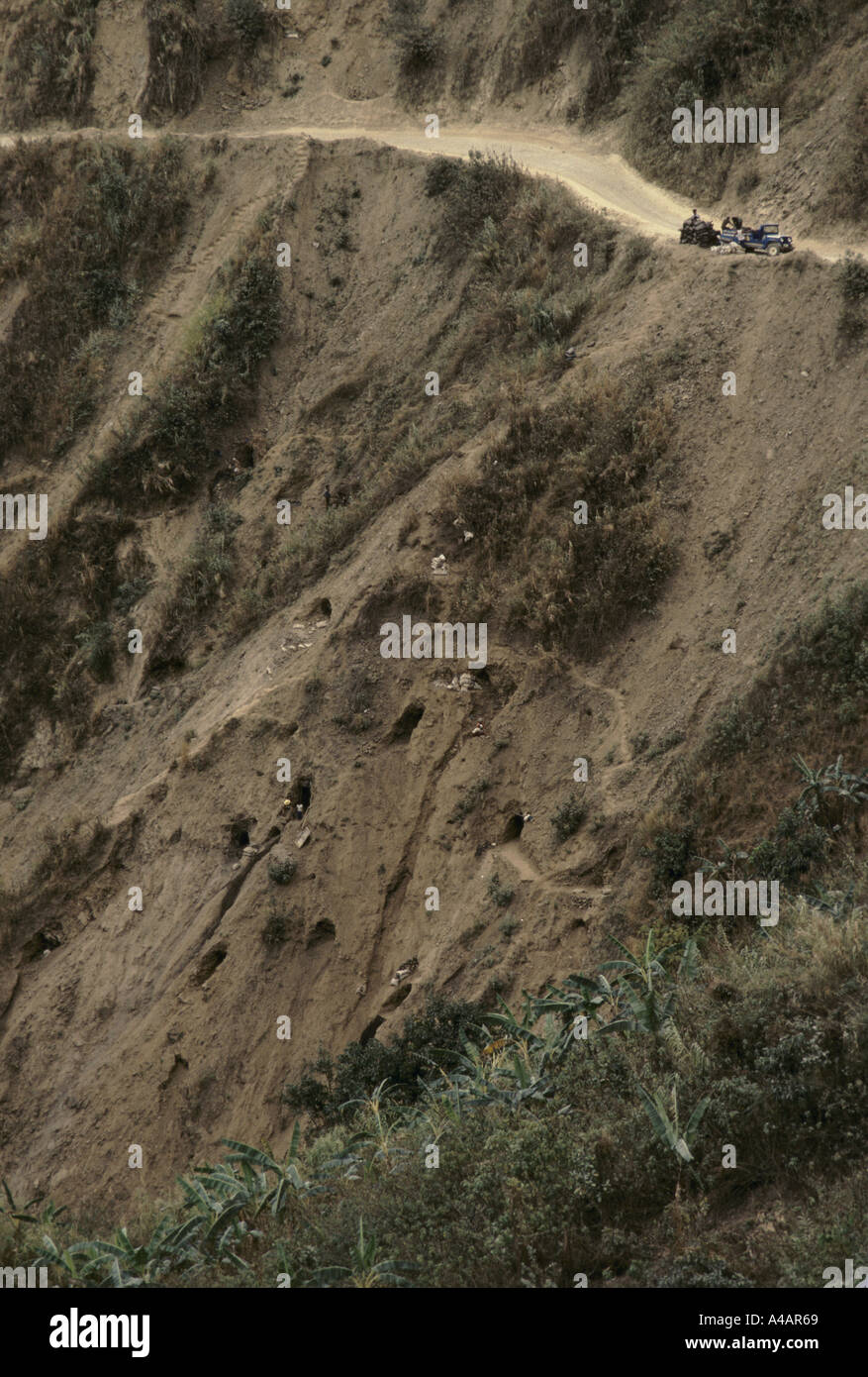 Cordillera Mountains, Philippines, Feb 1991: Small scale gold miners ...