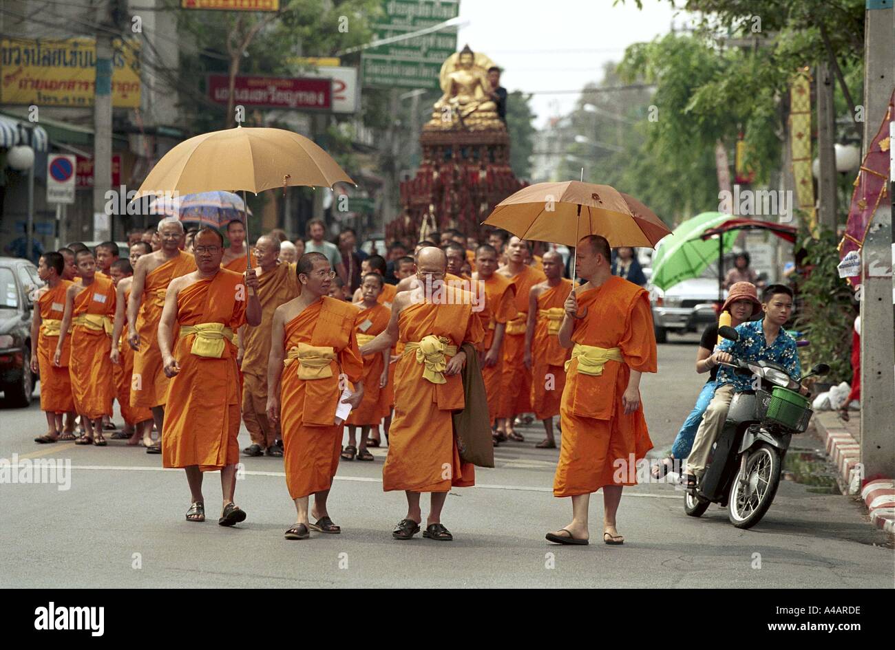 Songkran new year festival Chang Mai, Thailand: Monks lead the ...