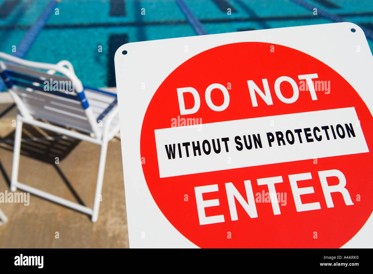 DO NOT ENTER SIGN, WITHOUT SUN PROTECTION Stock Photo - Alamy