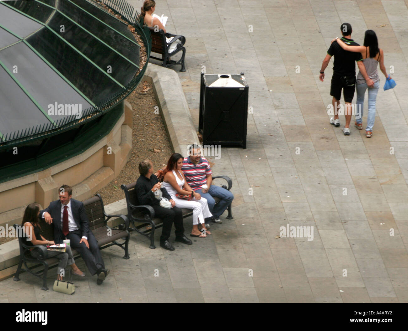 Lunchtime in sydney city hi-res stock photography and images - Alamy
