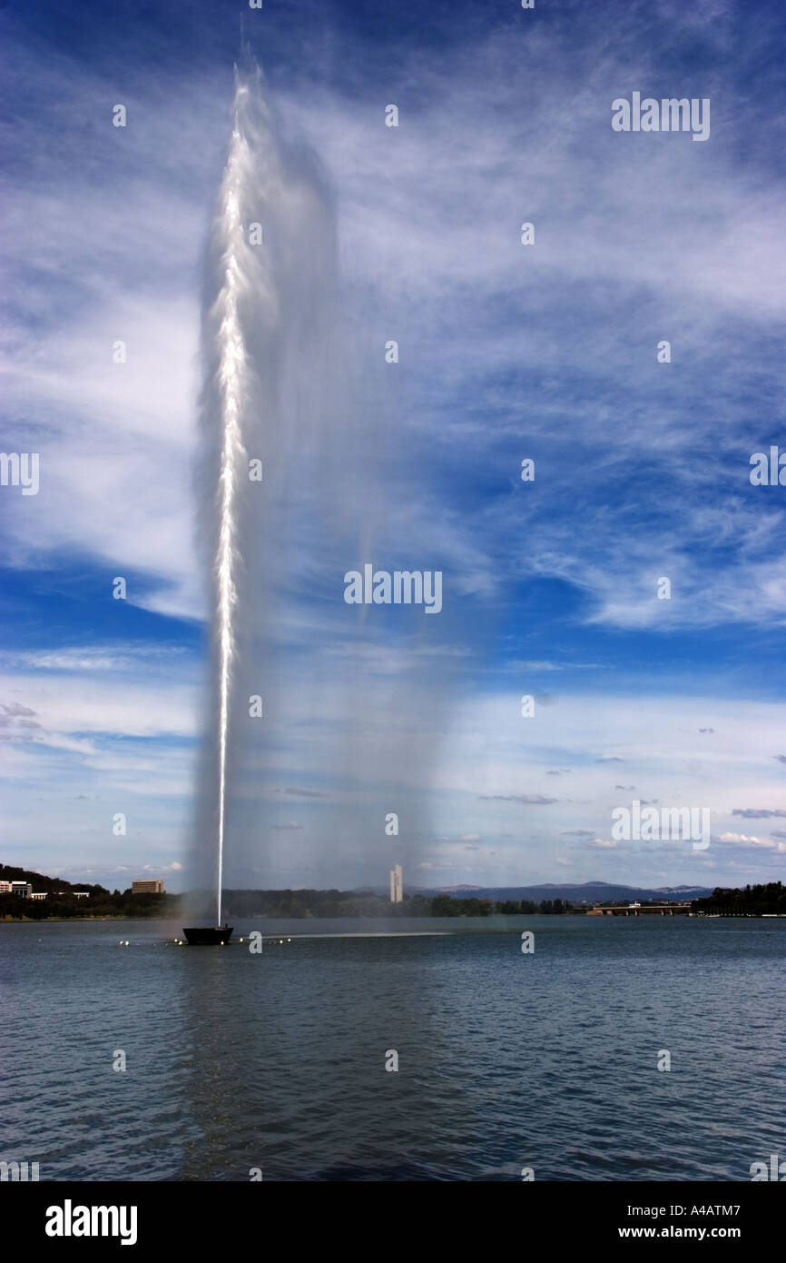 Canberra water fountain hi-res stock photography and images - Alamy