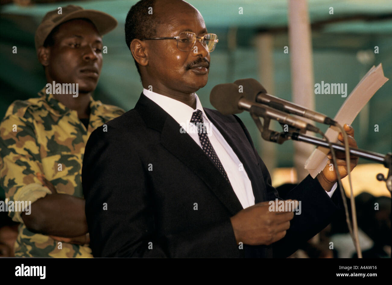 Yoweri museveni hi-res stock photography and images - Alamy