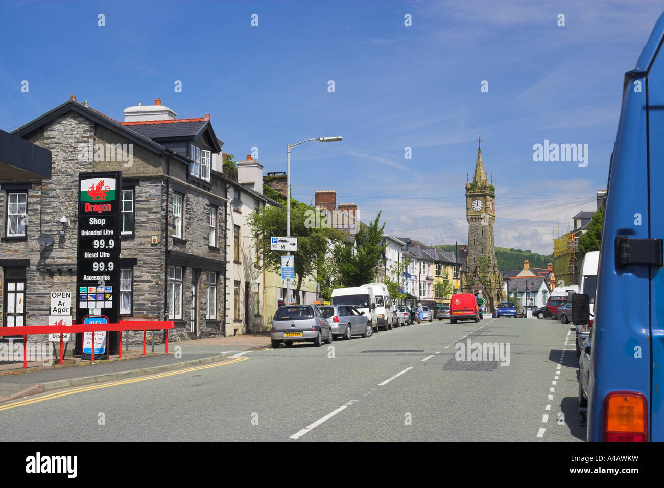 Street machynlleth hi-res stock photography and images - Alamy