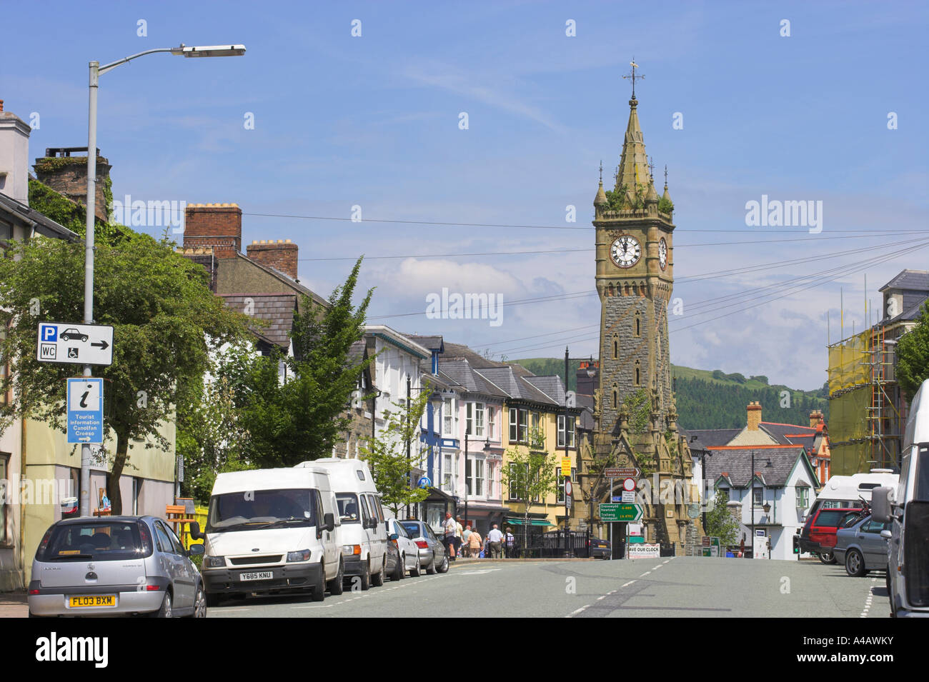 Machynlleth Pentrerhedyn Street and clock tower Stock Photo - Alamy