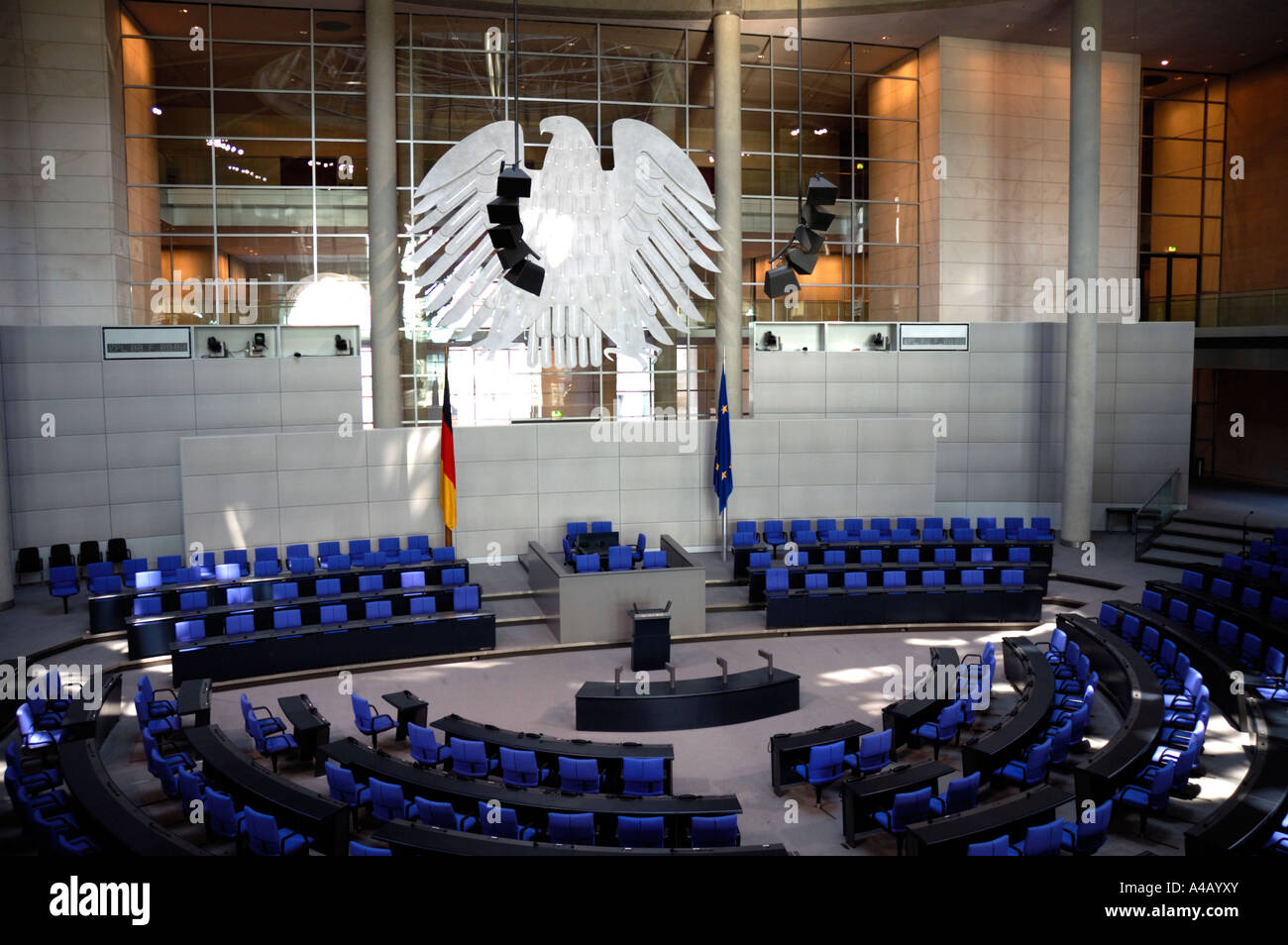 Berlin eagle reichstag hi-res stock photography and images - Alamy