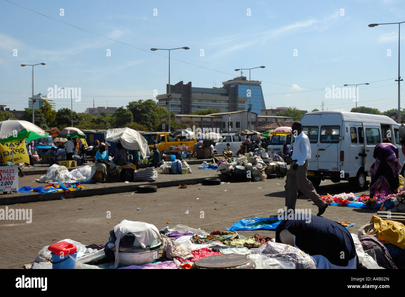 Ghana tro tros hi-res stock photography and images - Alamy